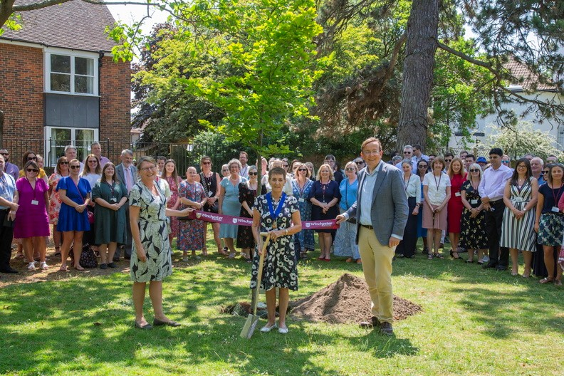 Council commemorates Coronation with tree planting - Winchester City ...