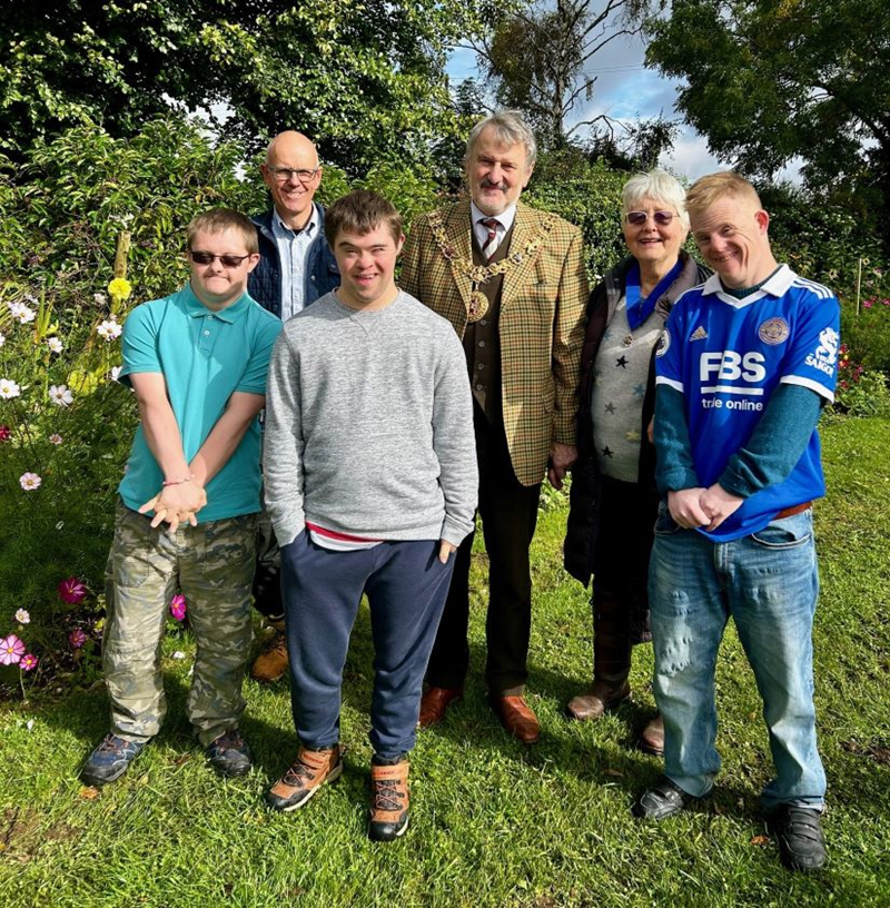 Mayor of Winchester pays a visit to The Boaz Project - Winchester City ...